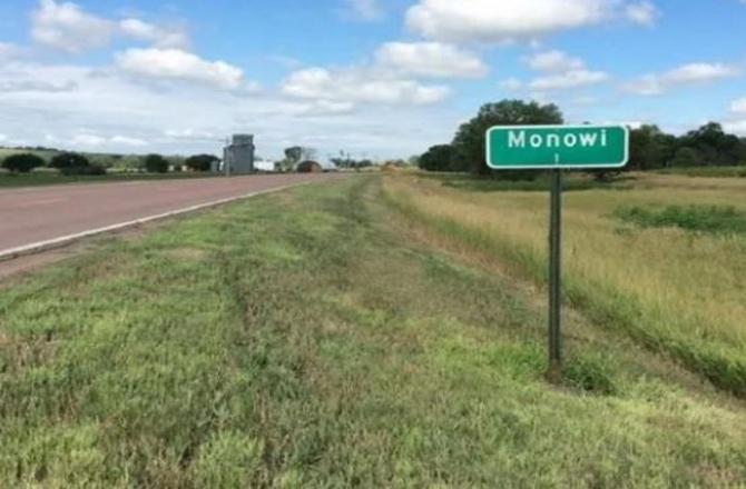 offbeat news only one woman lives in this mysterious monowi village ...