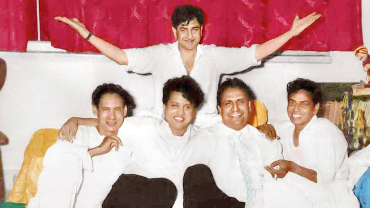 RJ Dhvanit Thaker writes about singer Shailendra Singh, Shankar ...