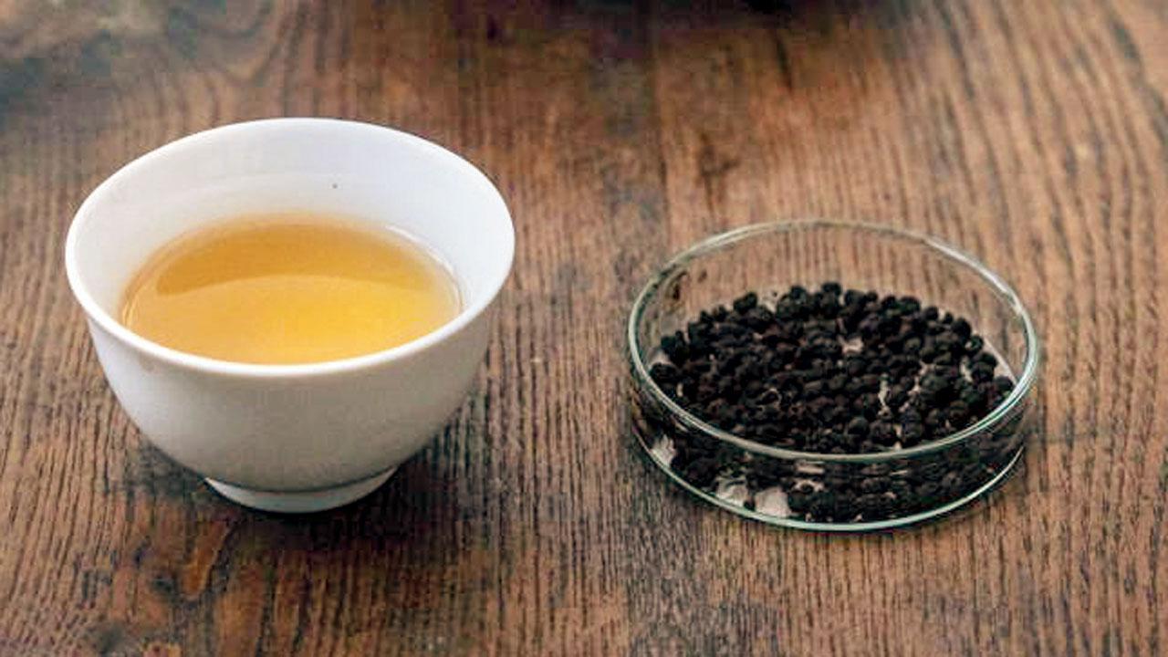 Chu Hi Cha a unique type of tea brewed from caterpillar droppings | ચુ ...