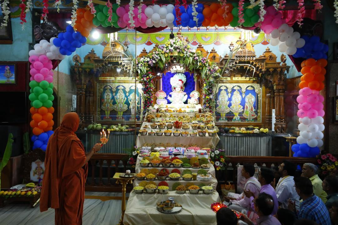 108 Pithrupothi Parayan Festival of Shrimad Bhagwat celebrated by ...
