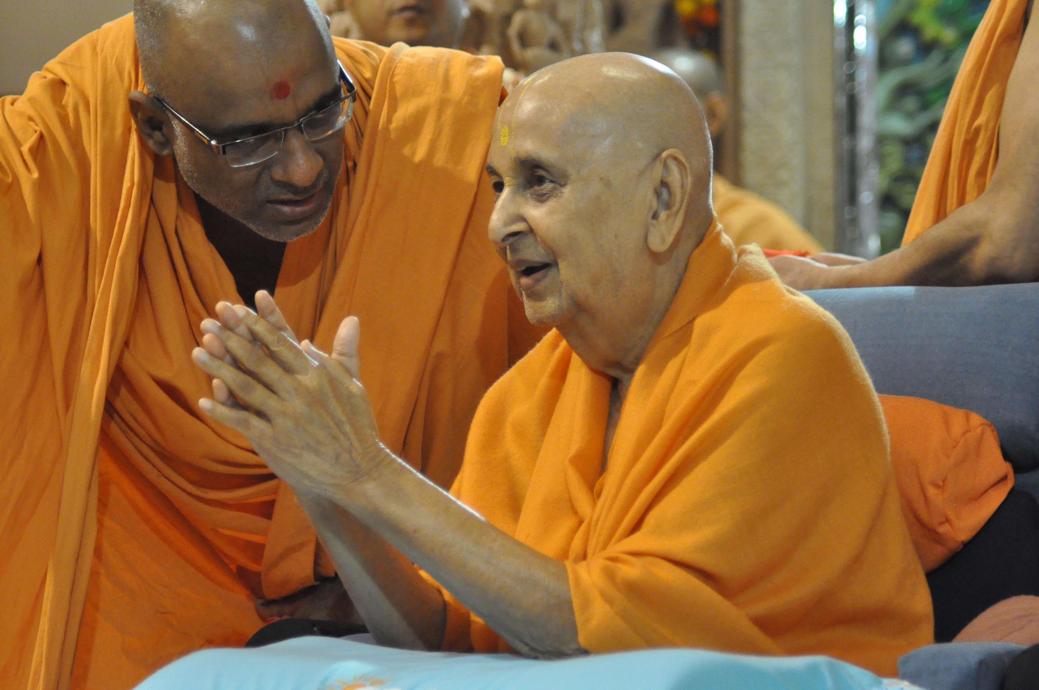FATHER’S DAY 2023: BAPS Swaminarayan Sanstha s sant talk about Pramukh ...