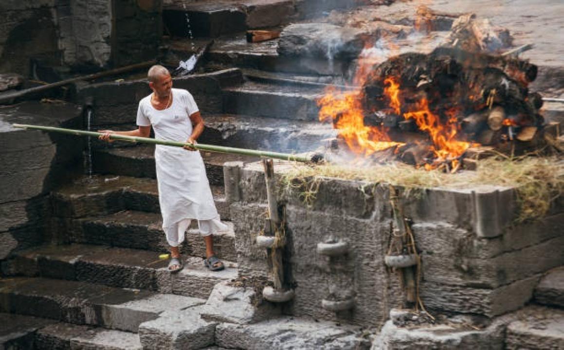 Uttar Pradesh Unnao Old Man Perform His Own Last Rites and Terahvi ...