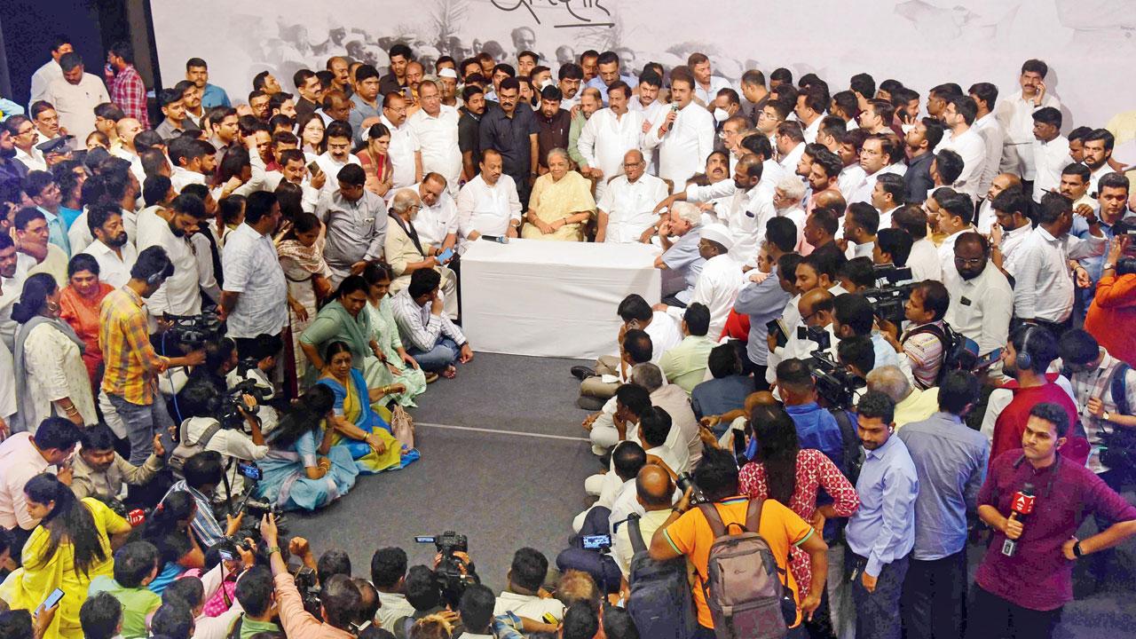 Sharad Pawar gave master stroke by resigning to strengthen NCP in Lok ...