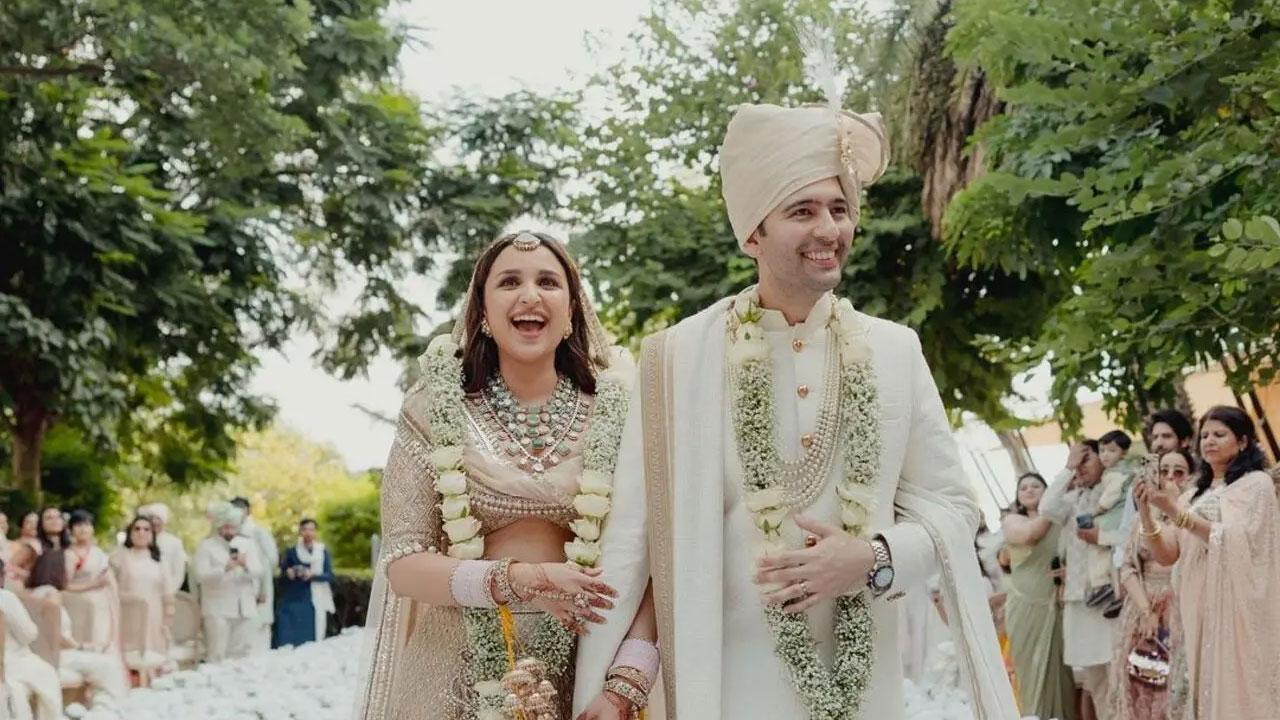 have you seen this inside video of ragneeti wedding which reveals romantic side of Parineeti ...