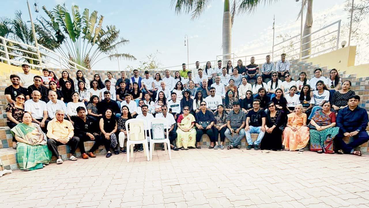 93 members of 4 generations of Parekh family had a two-day reunion at ...
