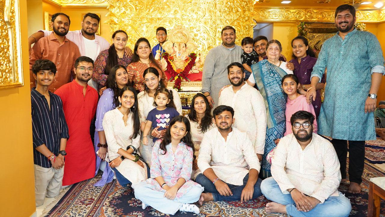 Bhargava Doshi Family of Vileparle Redesigns Home Interiors for Ganpati ...