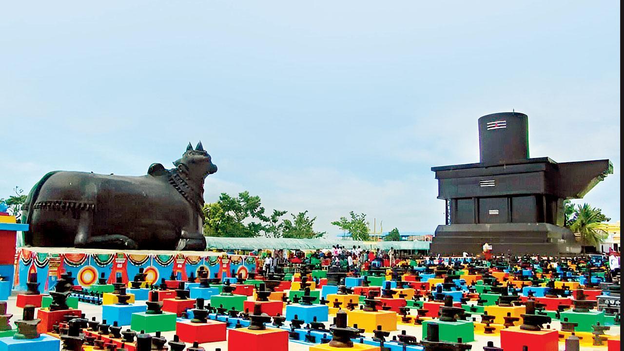 Explore Kotilingeshwara Temple: Home to the World`s Largest Shivling in ...