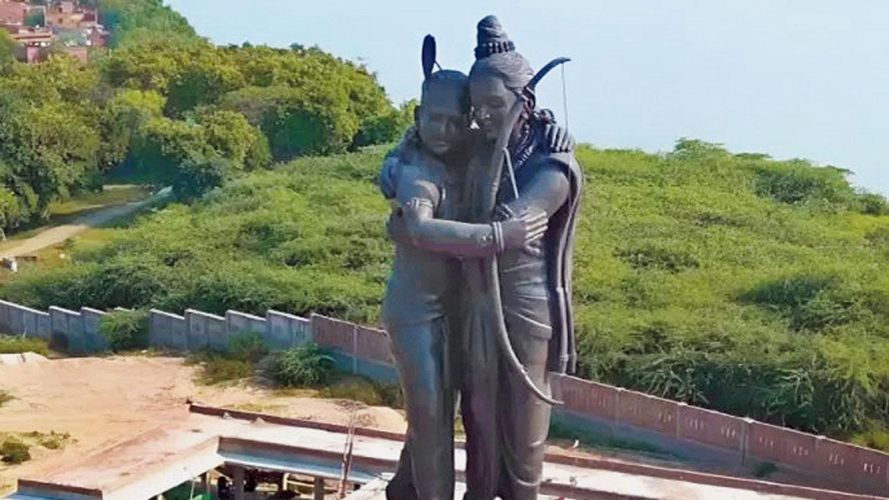 News In Shorts : Prayagraj: 51-Foot Statue of Lord Ram and Nishadraj ...